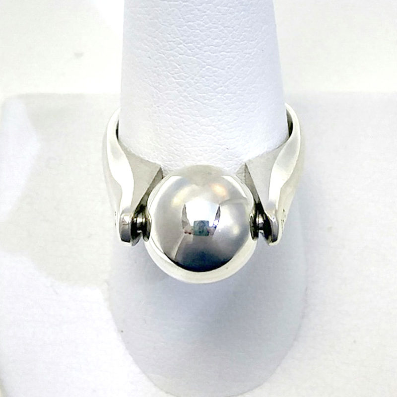 Sterling Silver Spinning Ball Ring | Jewelsmith